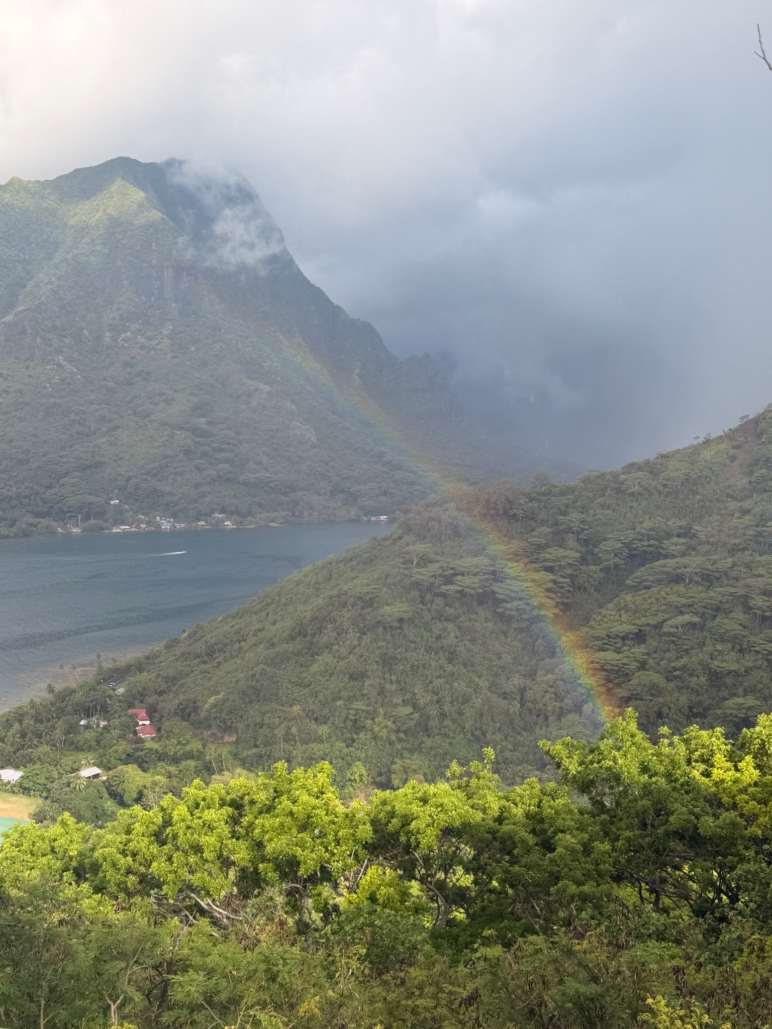 A 10-Day French Polynesia Itinerary: Moorea, Bora Bora & Tahiti – Elle ...